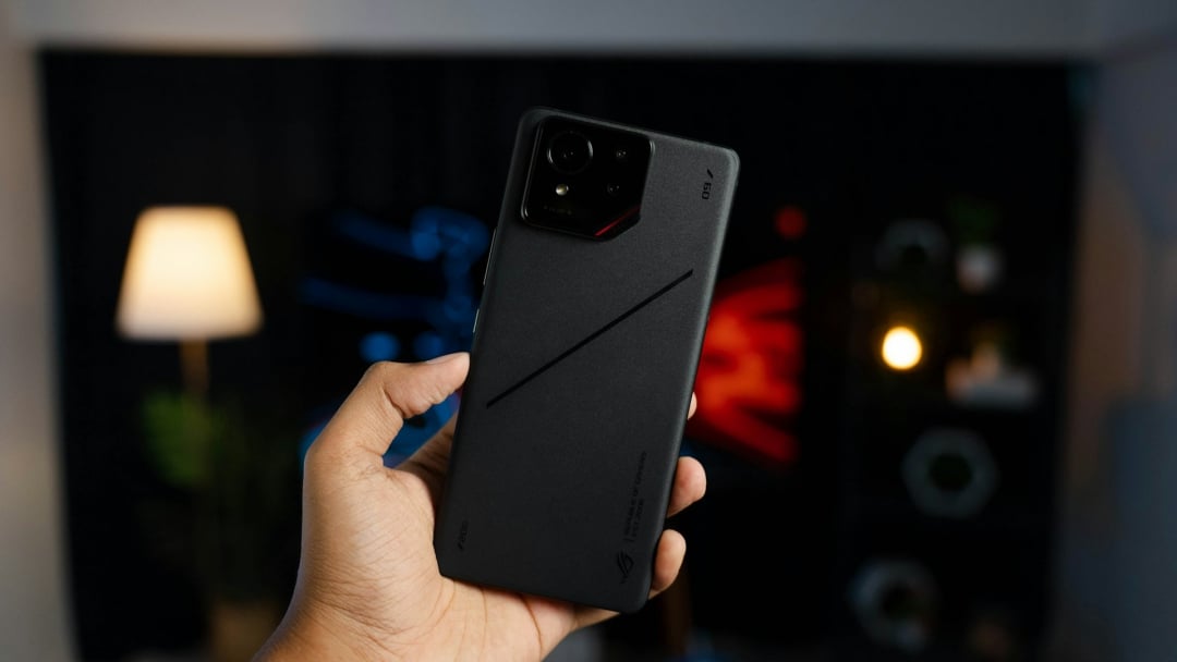 【快訊】ROG Phone 10 系列：新旗艦是否亮相？|傑昇通信~挑戰手機市場最低價
